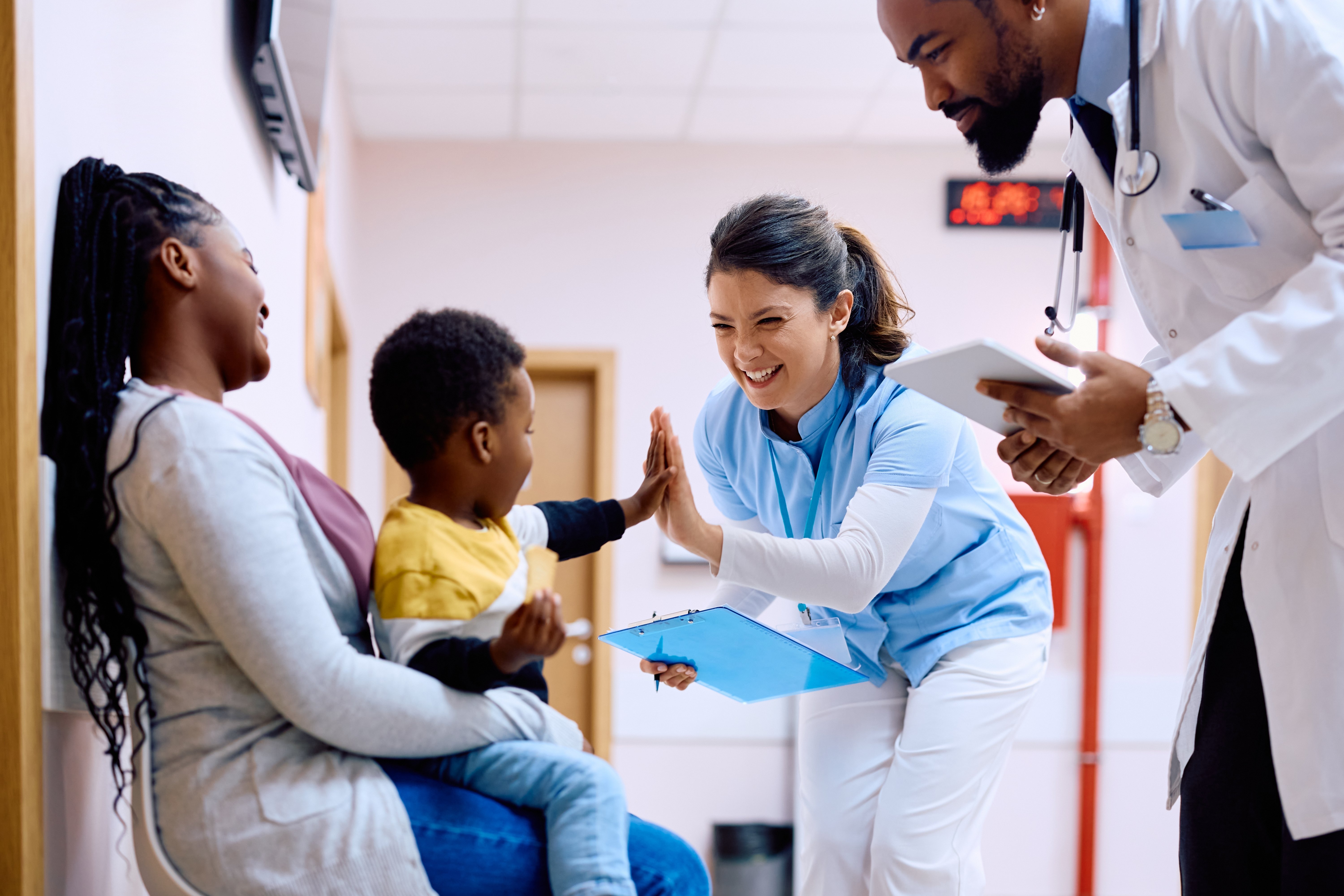Family Nurse Practitioner vs. Doctor: Understanding Their Roles in ...